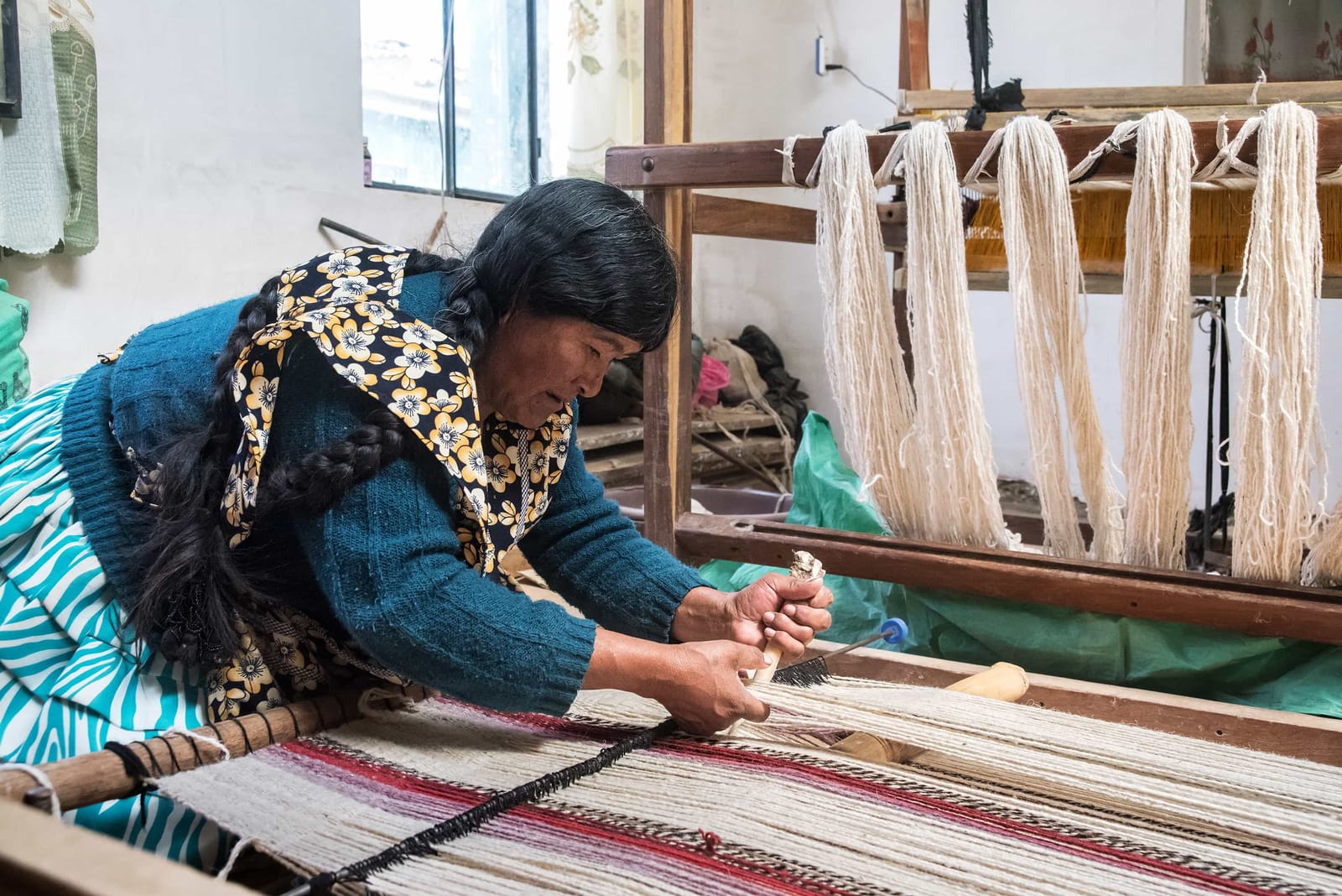 The Bolivian Textiles of Andi'Art - THE KINDCRAFT