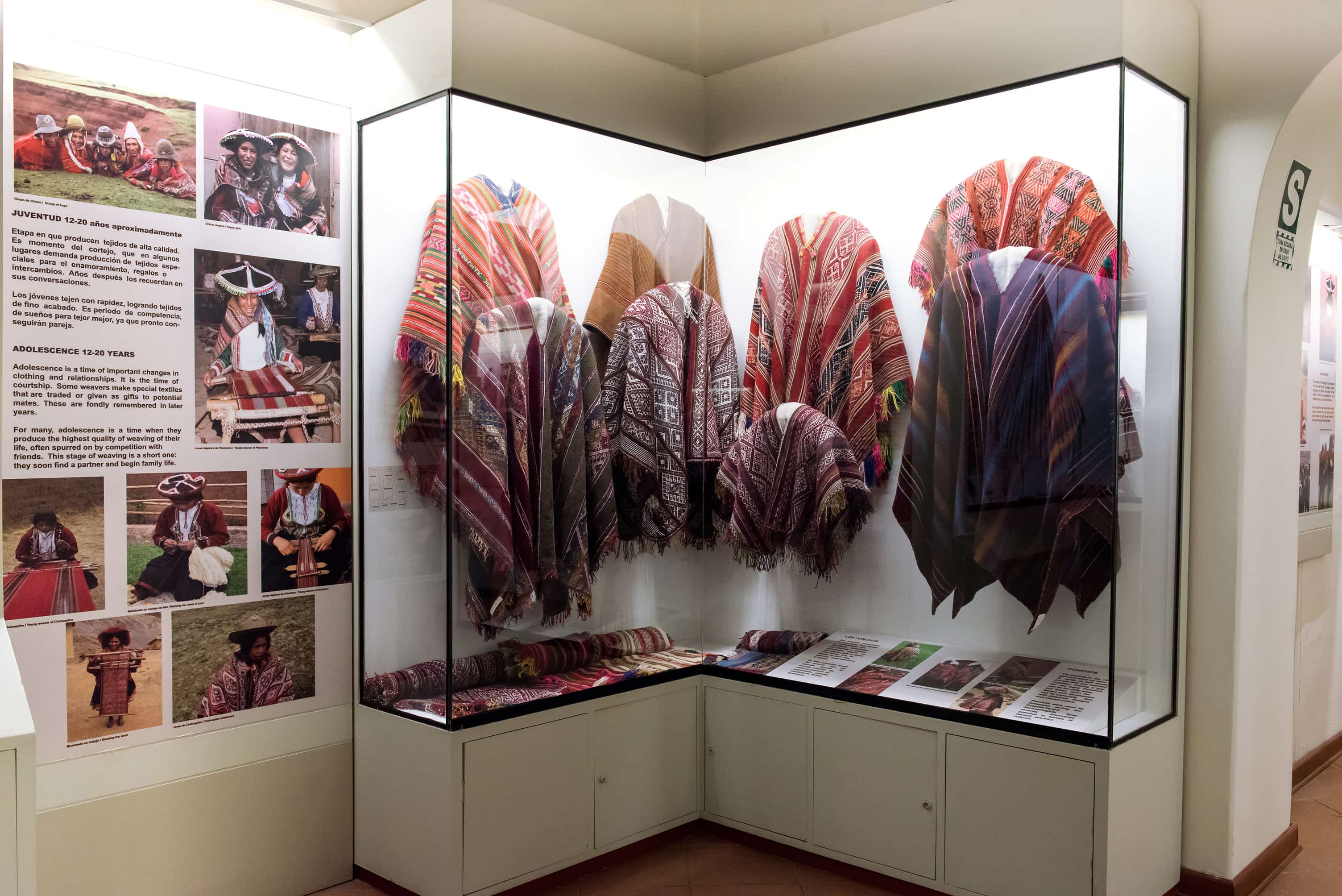 Cusco's Center for Traditional Peruvian Textiles - THE KINDCRAFT