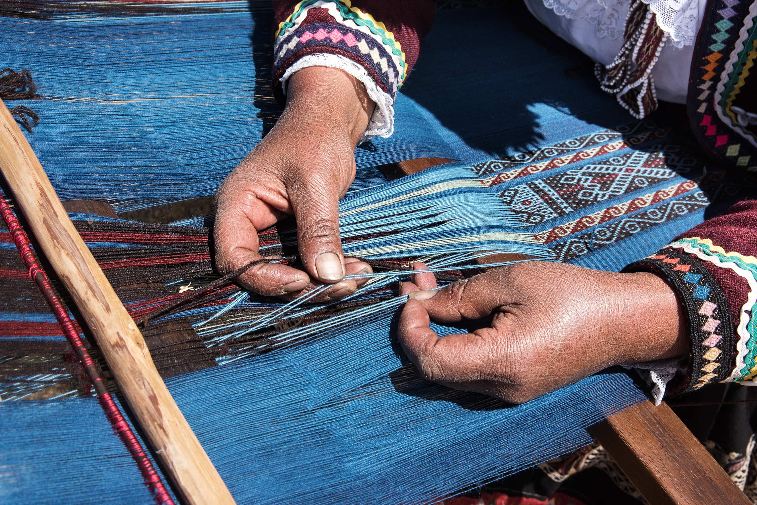 Cusco's Center for Traditional Peruvian Textiles - THE KINDCRAFT