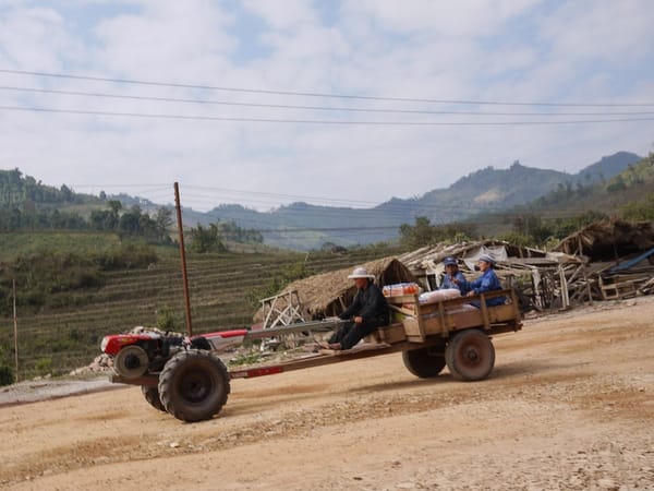 Photofile: A Tai Dam Village - THE KINDCRAFT